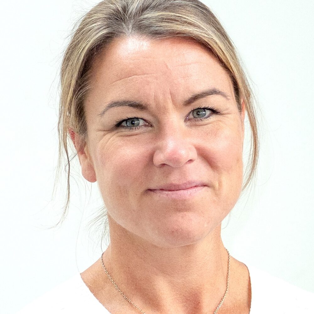 Key insights into the US East vs. West Coast port operations - Esgian